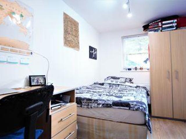 4 Bedrooms Flat for rent in Junction Road, Archway N19