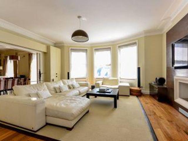 4 Bedrooms Flat for rent in Old Brompton Road, Earls Court SW5