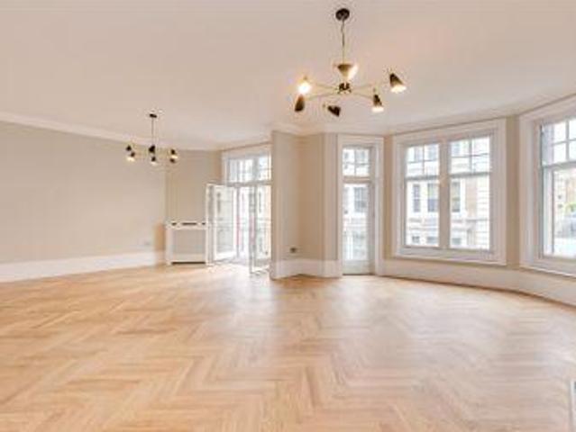 4 Bedrooms Flat for rent in Old Brompton Road, South Kensington, London SW7