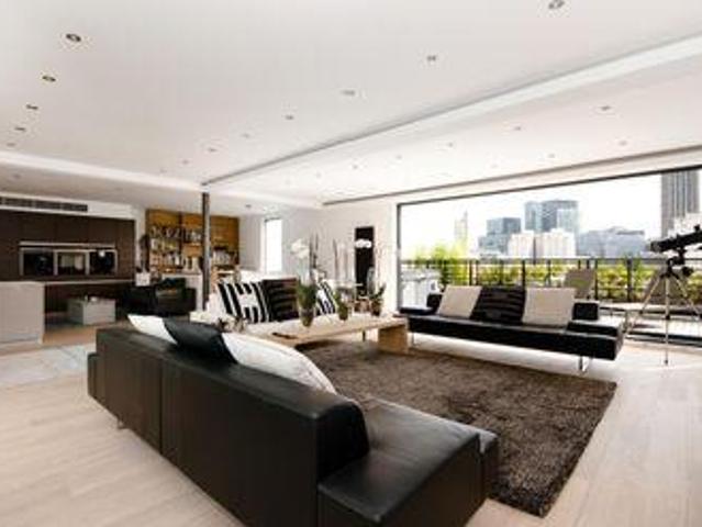 4 Bedrooms Flat for rent in Old Street, Islington, London EC1V
