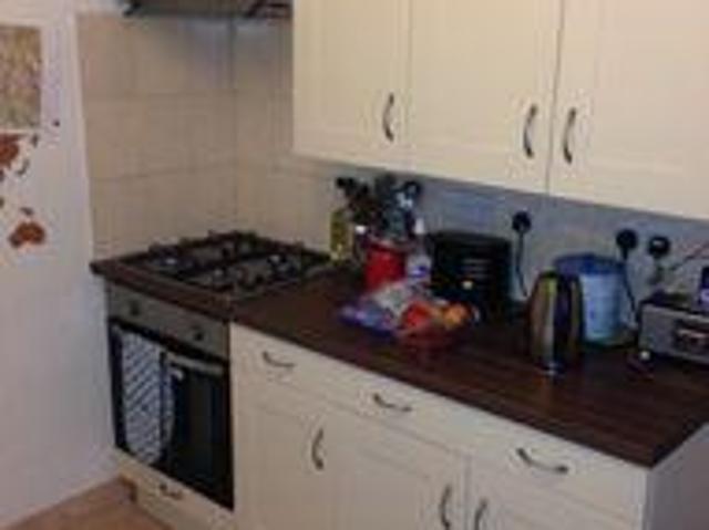 4 Bedrooms Flat for rent in Lavender Hill, Clapham SW11