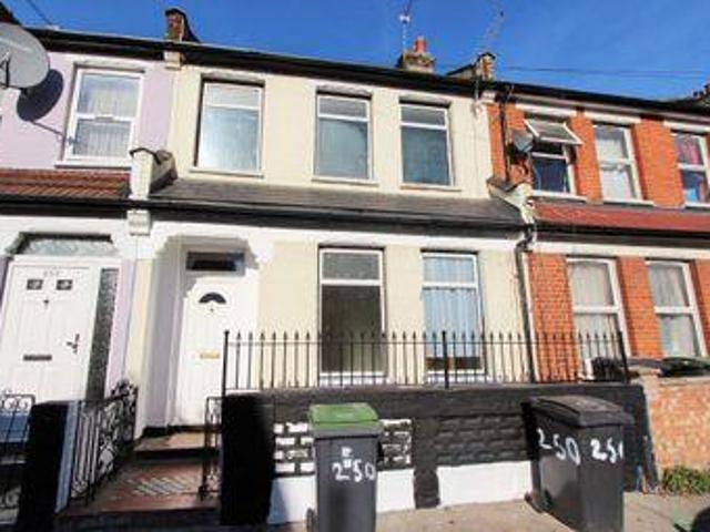 4 Bedrooms Flat for rent in Langham Road, London N15