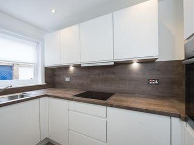 4 Bedrooms Flat for rent in Langton, Road, London SW9