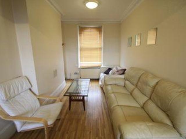 4 Bedrooms Flat for rent in Landor Rd, Clapham SW9