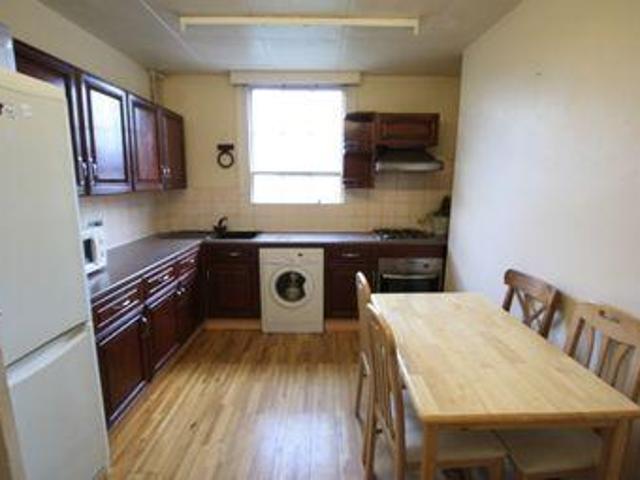 4 Bedrooms Flat for rent in Landor Rd, Clapham SW9