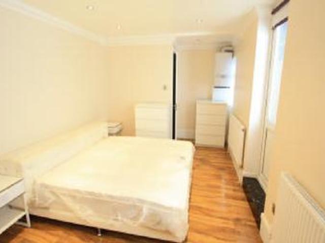 4 Bedrooms Flat for rent in Landor Rd, Clapham SW9