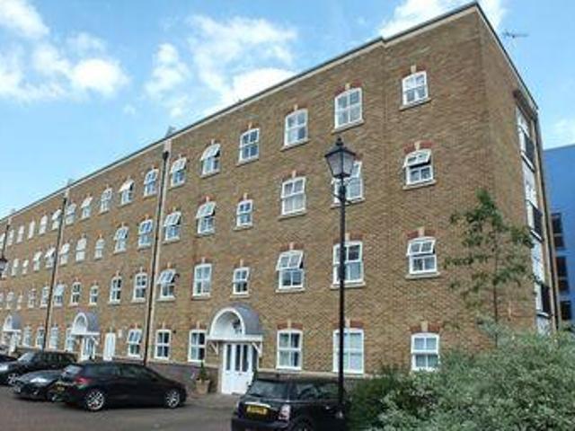4 Bedrooms Flat for rent in Leathermarket Court, London SE1