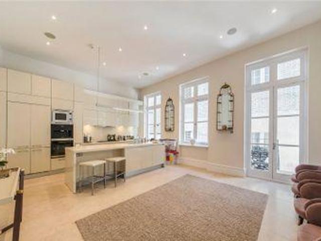 4 Bedrooms Flat for rent in Lennox Gardens, Knightsbridge, London SW1X