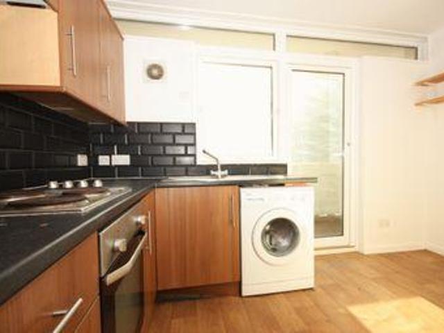 4 Bedrooms Flat for rent in Liverpool Street, London E1