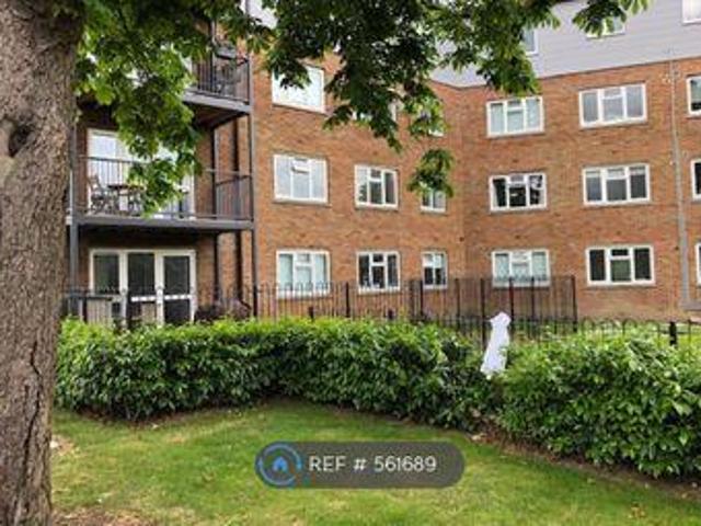 4 Bedrooms Flat for rent in Limerick Close, London SW12