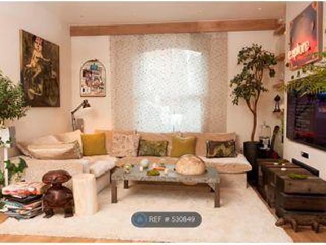 4 Bedrooms Flat for rent in Limerstone St, London SW10