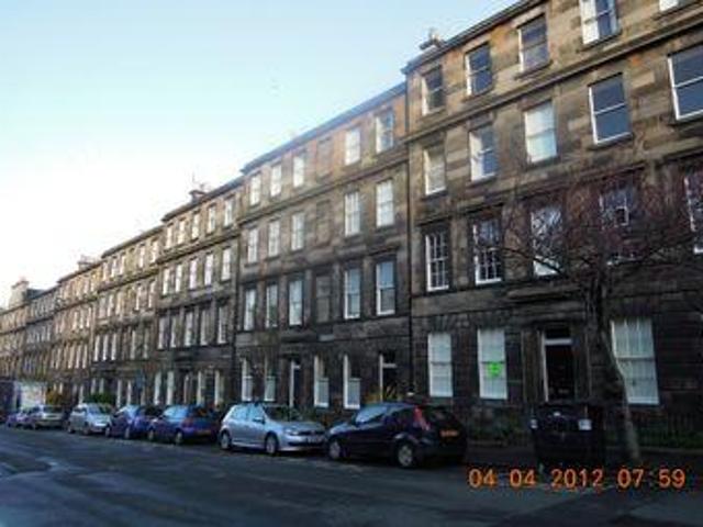 4 Bedrooms Flat for rent in Lutton Place, Newington, Edinburgh EH8
