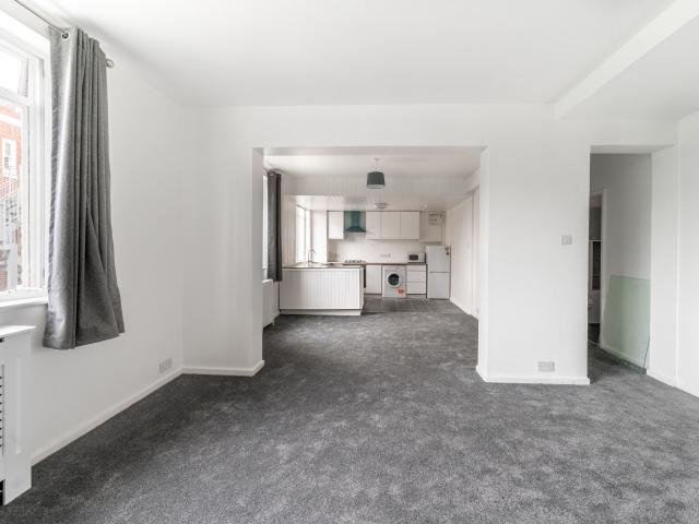 4 Bedrooms Flat for Rent in Maida Vale | Foxtons