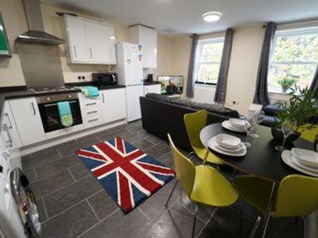 4 Bedrooms Flat for rent in North Sherwood Street, Nottingham NG1