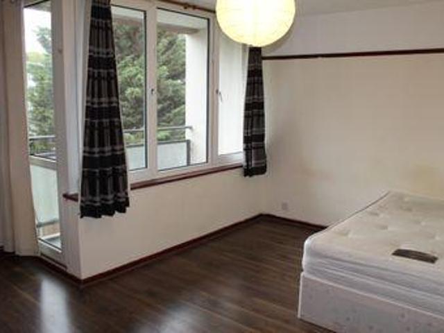 4 Bedrooms Flat for rent in Smythe Street, Poplar E14