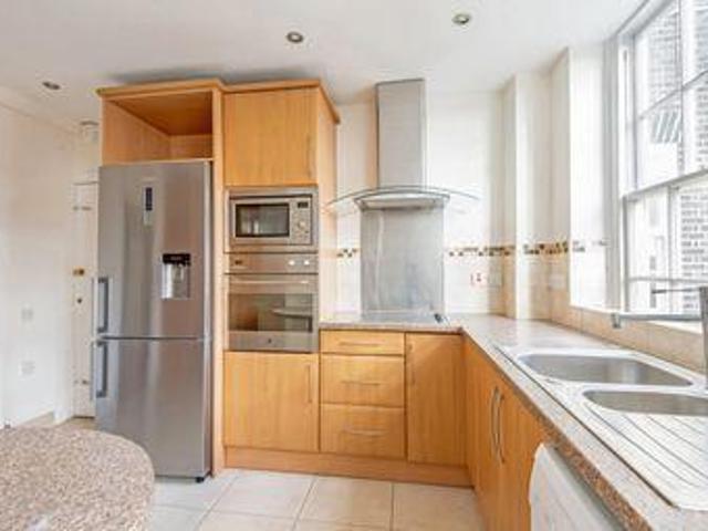 4 Bedrooms Flat for rent in South Lodge, Circus Road NW8