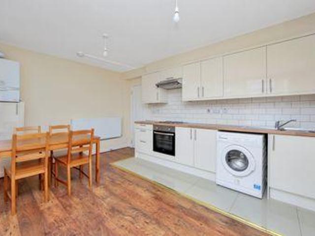 4 Bedrooms Flat for rent in Students Bath Terrace, Borough SE1