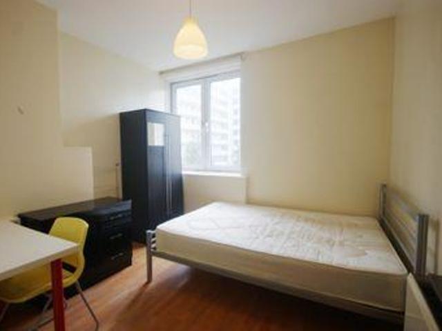 4 Bedrooms Flat for rent in Stanhope Street, Euston, London NW1