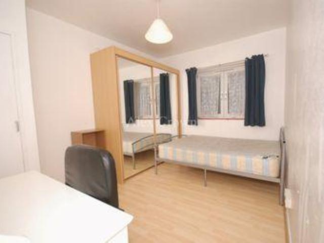 4 Bedrooms Flat for rent in Stanhope Street, London NW1