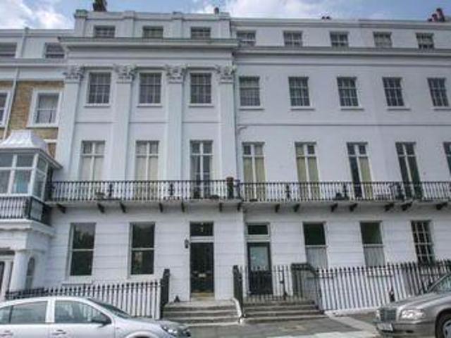4 Bedrooms Flat for rent in Sussex Square, Brighton, East Sussex BN2