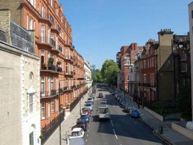 4 Bedrooms Flat for rent in Palace Gate, Kensington W8
