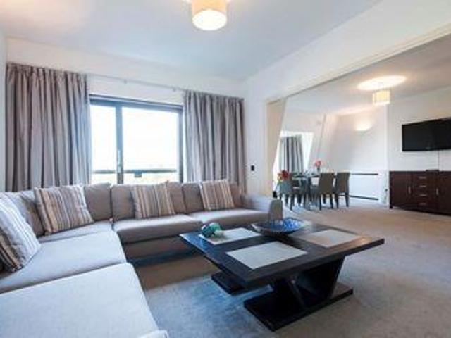 4 Bedrooms Flat for rent in Park Road, London NW8