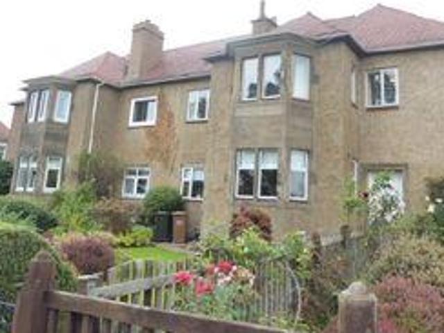 4 Bedrooms Flat for rent in Pentland Terrace, Edinburgh EH10
