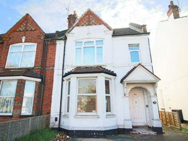 4 Bedrooms Flat for rent in Pinner Road, North Harrow, Harrow HA1