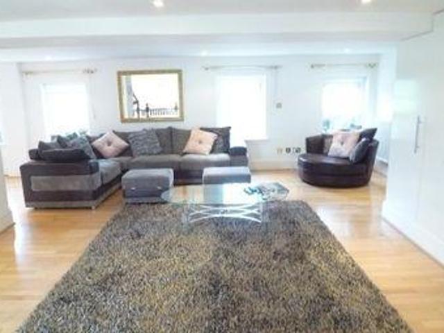 4 Bedrooms Flat for rent in Princess Park Manor, Royal Drive, Friern Barent, London N11