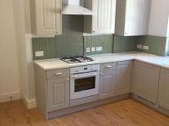 4 Bedrooms Flat for rent in Queens Square, Leeds LS2