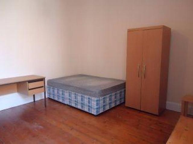 4 Bedrooms Flat for rent in Rochester Terrace, Morningside, Edinburgh EH10