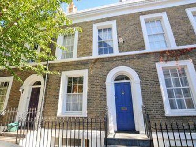 4 Bedrooms Flat for rent in Remington Street, London N1