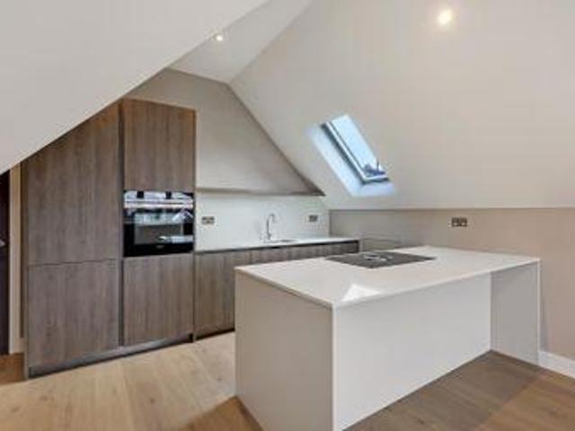 4 Bedrooms Flat for rent in Woodfield Road, London W5