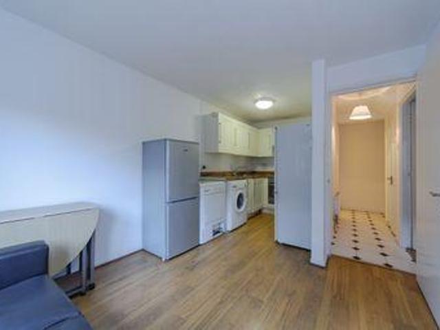 4 Bedrooms Flat for rent in Worcester Mews, West Hampstead NW6