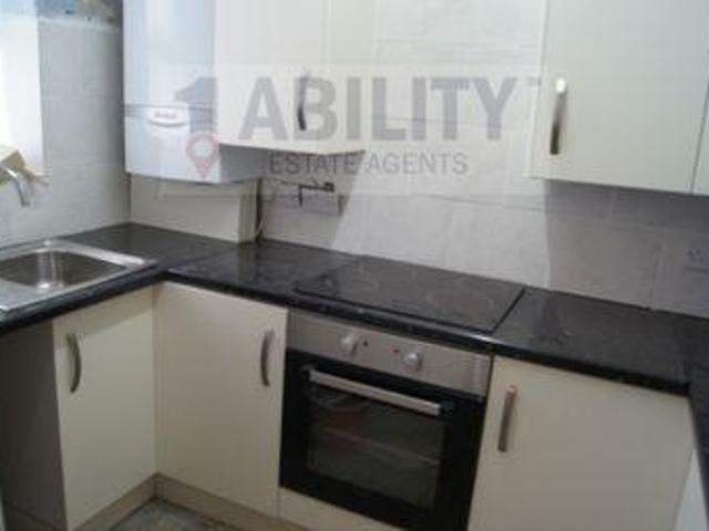 4 Bedrooms Flat for rent in Wandsworth Road, London SW8