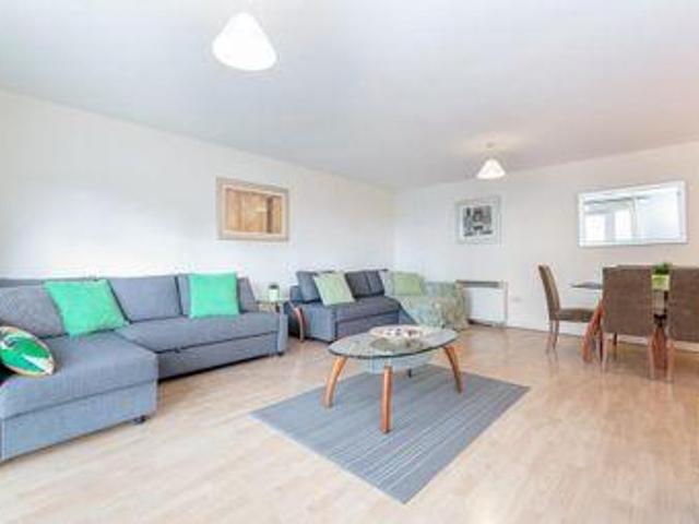 4 Bedrooms Flat for rent in Westferry Road, London E14