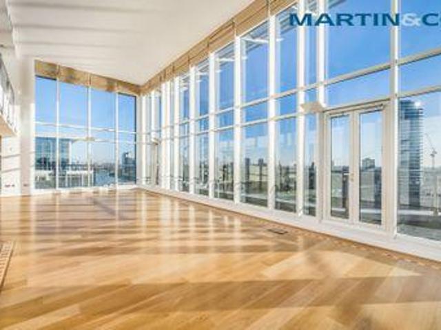 4 Bedrooms Flat for rent in Townmead Road, London SW6