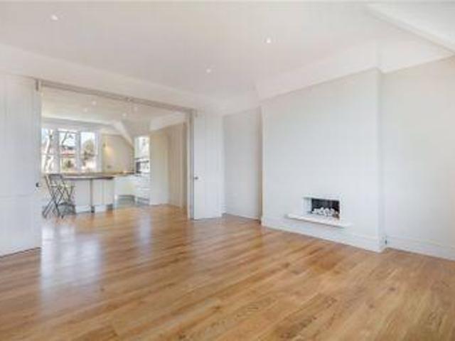 4 Bedrooms Flat for rent in The Briars, 6 Lake Road, London SW19