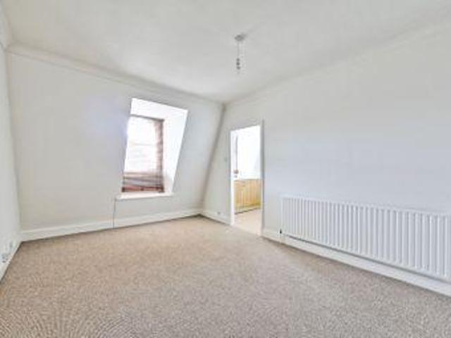4 Bedrooms Flat for rent in The Quadrant, Richmond TW9