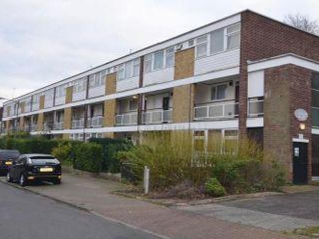 4 Bedrooms Flat for rent in Tildesley Road, London SW15