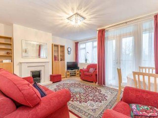 4 Bedrooms Flat for rent in Tildesley Road, Putney Heath SW15
