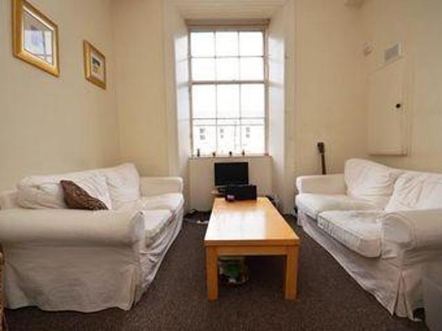 4 Bedrooms Flat for rent in Valleyfield Street, Edinburgh EH3