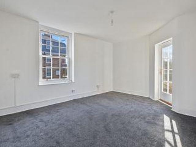 4 Bedrooms Flat for rent in York Rise, London NW5
