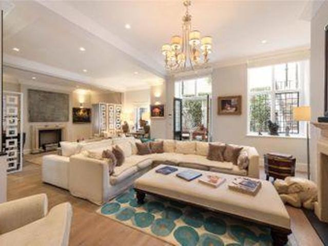 4 Bedrooms Flat for sale in Cadogan Square, London SW1X
