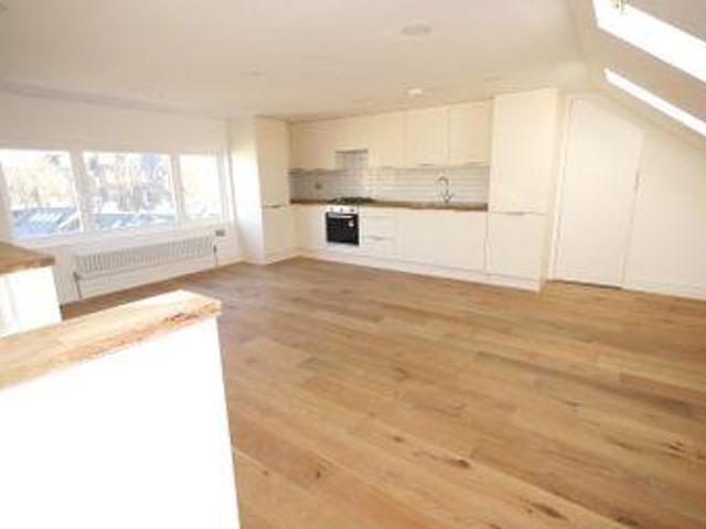 4 Bedrooms Flat for sale in Charteris Road, London NW6