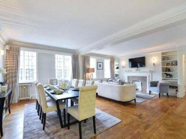 4 Bedrooms Flat for sale in Chiltern Court, Baker Street, London NW1