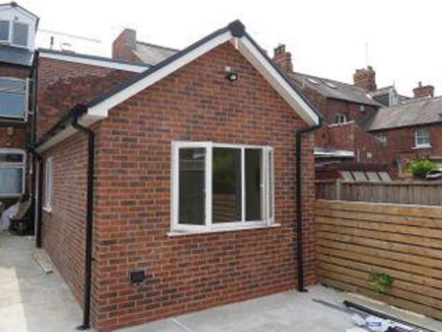 4 Bedrooms Flat for sale in Brook Terrace, Newcastle Avenue, Worksop S80