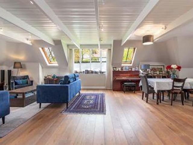 4 Bedrooms Flat for sale in Ferncroft Avenue, Hampstead NW3