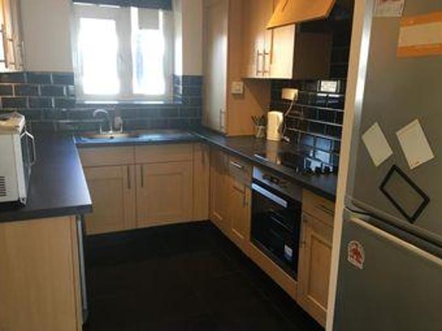 4 Bedrooms Flat for sale in Kindersley House, Pinchin Street, London E1