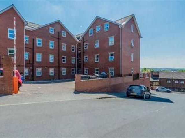 4 Bedrooms Flat for sale in Hyde Park Road, Hyde Park, Leeds LS6